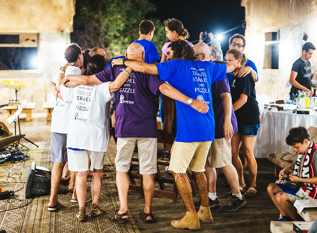 Giving Back - Puzzle Israel